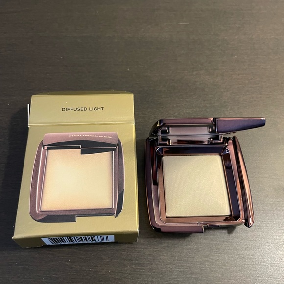 Hourglass | Makeup | Hourglass Ambient Lighting Powder Diffused Light 4 ...